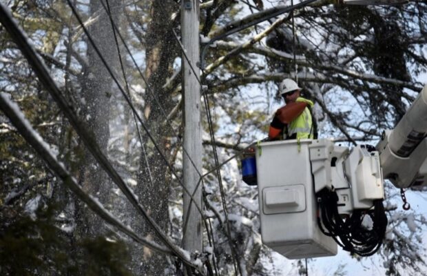 Crews work to restore power ahead of next storm system | WKBK Radio